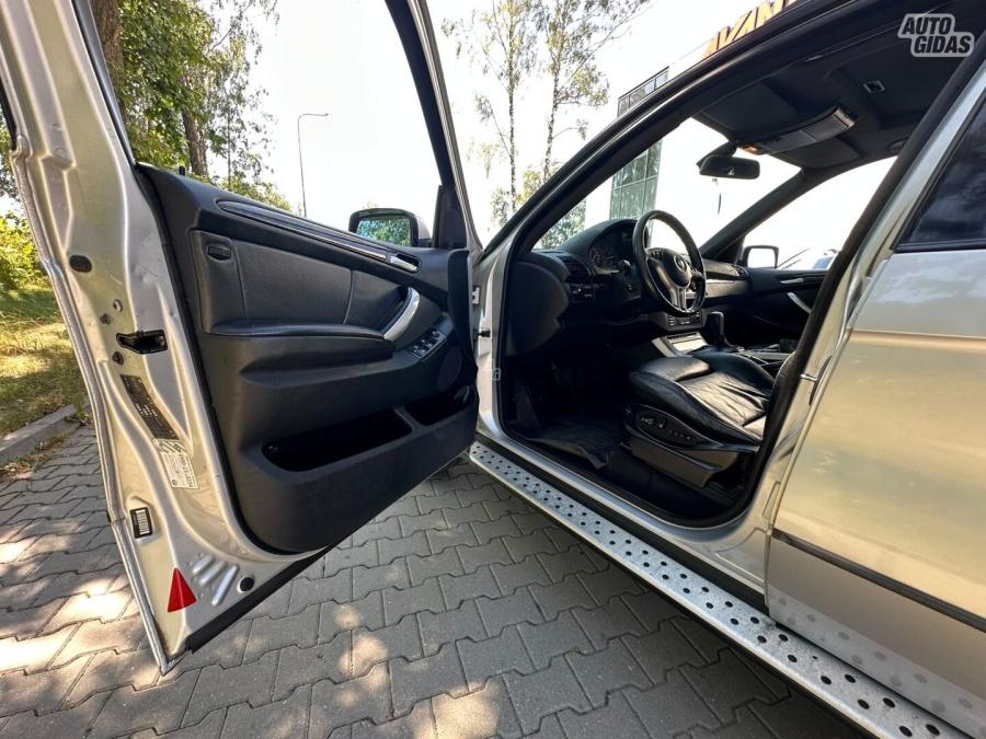 Grey BMW X5 2002 in Kaunas, with an engine capacity of 3.00 L and mileage of 0 thousand km for 2350 €, photo 17 on AUTOMOTO.COM.LV