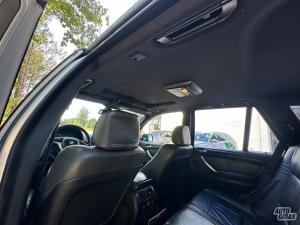 Grey BMW X5 2002 in Kaunas, with an engine capacity of 3.00 L and mileage of 0 thousand km for 2350 €, photo 29 on AUTOMOTO.COM.LV