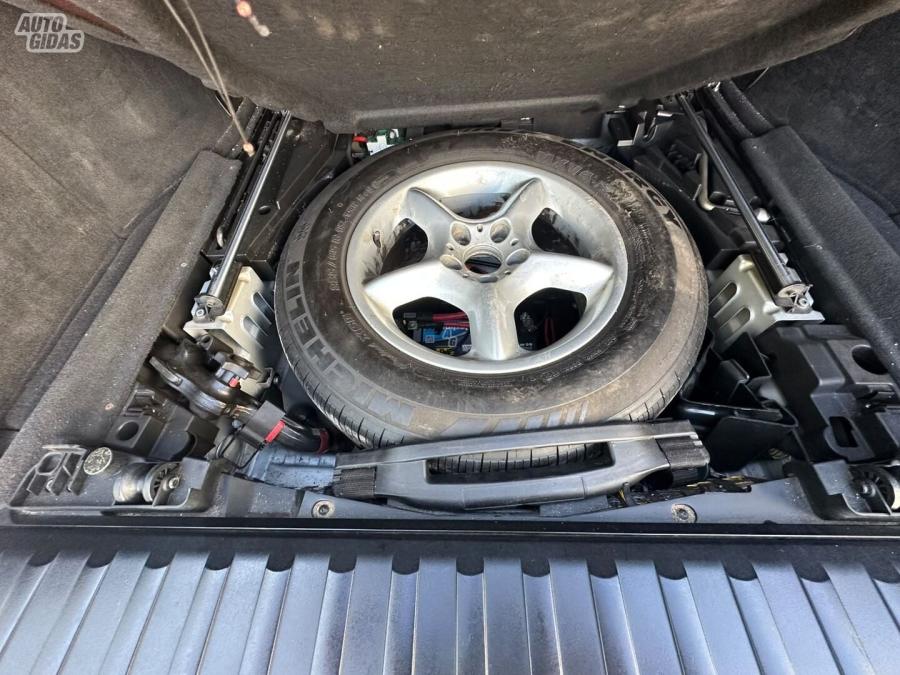 Grey BMW X5 2002 in Kaunas, with an engine capacity of 3.00 L and mileage of 0 thousand km for 2350 €, photo 31 on AUTOMOTO.COM.LV