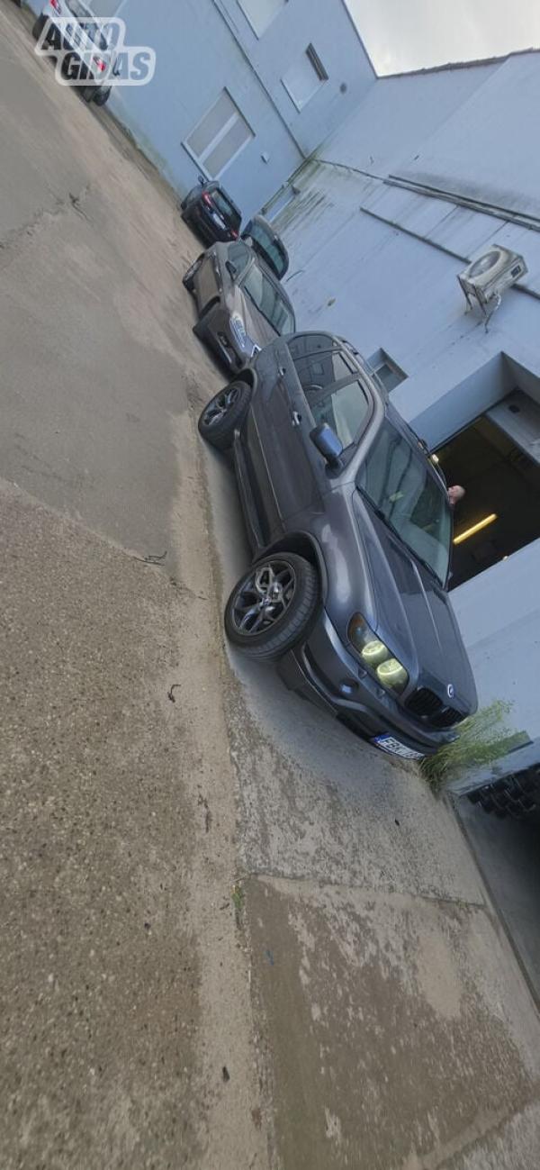 Pelēks BMW X5 2002 Viļņa, ar dzinēja tilpumu 3.00 L un nobraukumu 338 tūkst. km par 4600 €, foto 5 vietnē AUTOMOTO.COM.LV