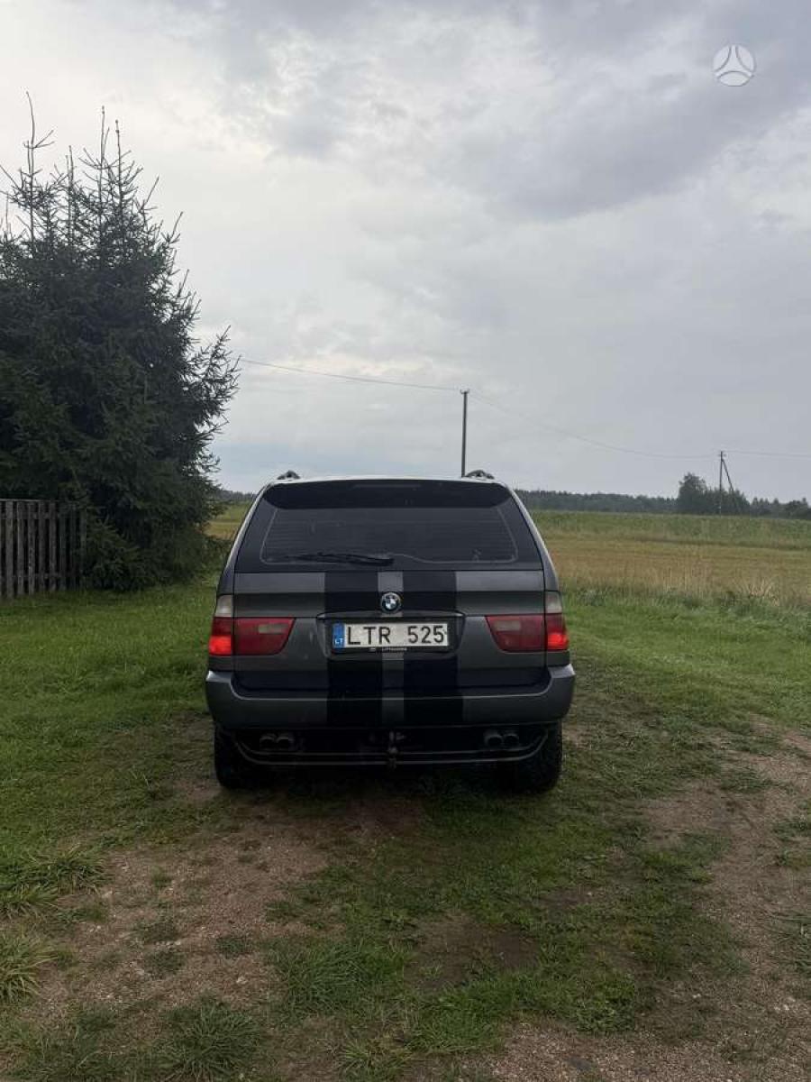 Grey BMW X5 2002 in Vilnius, with an engine capacity of 2.93 L and mileage of 301 thousand km for 1050 €, photo 6 on AUTOMOTO.COM.LV