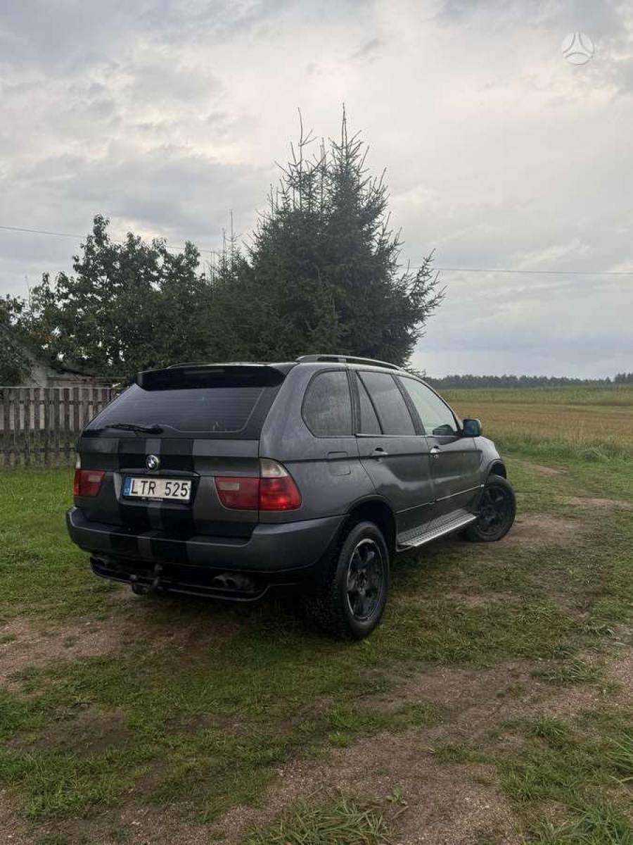 Grey BMW X5 2002 in Vilnius, with an engine capacity of 2.93 L and mileage of 301 thousand km for 1050 €, photo 7 on AUTOMOTO.COM.LV