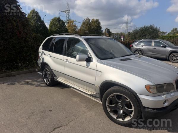 Grey BMW X5 2002 in Riga, with an engine capacity of 3.00 L and mileage of 300 thousand km for 2300 €, photo 3 on AUTOMOTO.COM.LV
