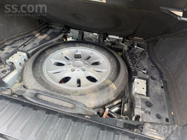 Grey BMW X5 2002 in Riga, with an engine capacity of 3.00 L and mileage of 300 thousand km for 2300 €, photo 7 on AUTOMOTO.COM.LV
