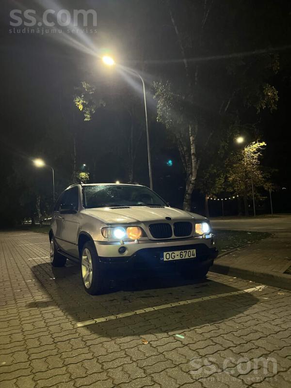 Grey BMW X5 2002 in Aizkraukle, with an engine capacity of 3.00 L and mileage of 478 thousand km for 1800 €, photo 9 on AUTOMOTO.COM.LV
