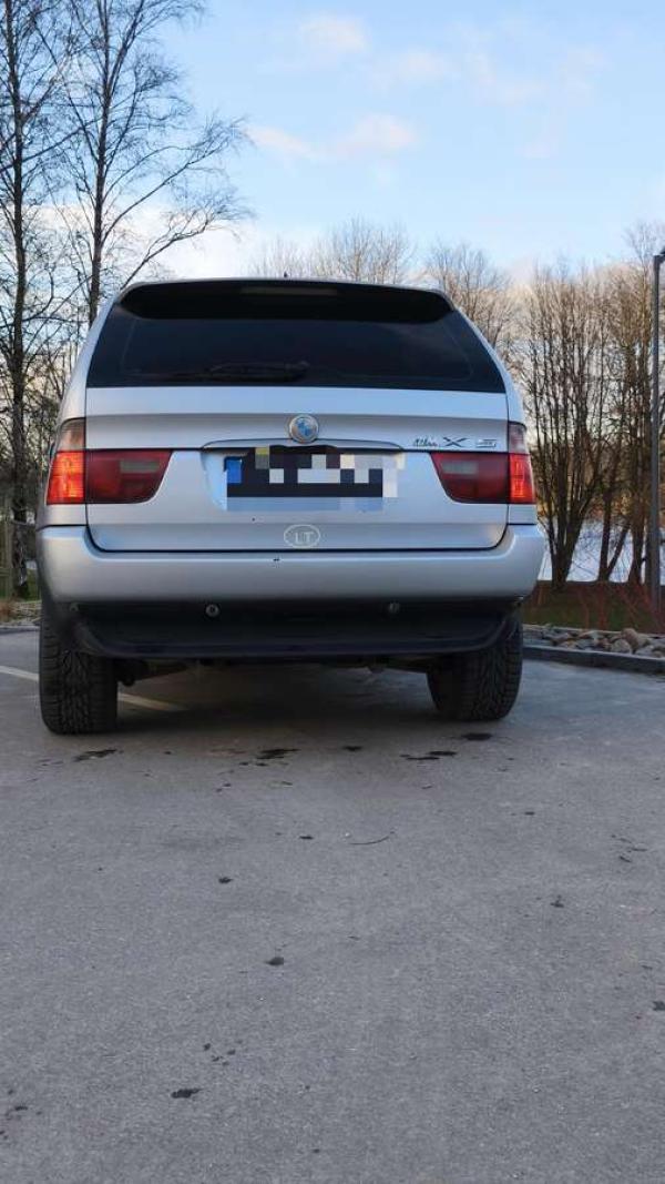 Pelēks BMW X5 2003 Plungė, ar dzinēja tilpumu 3.00 L un nobraukumu 351 tūkst. km par 2500 €, foto 4 vietnē AUTOMOTO.COM.LV