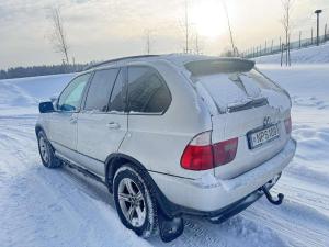 Pelēks BMW X5 2003 Viļņa, ar dzinēja tilpumu 2.93 L un nobraukumu 315 tūkst. km par 3600 €, foto 3 vietnē AUTOMOTO.COM.LV
