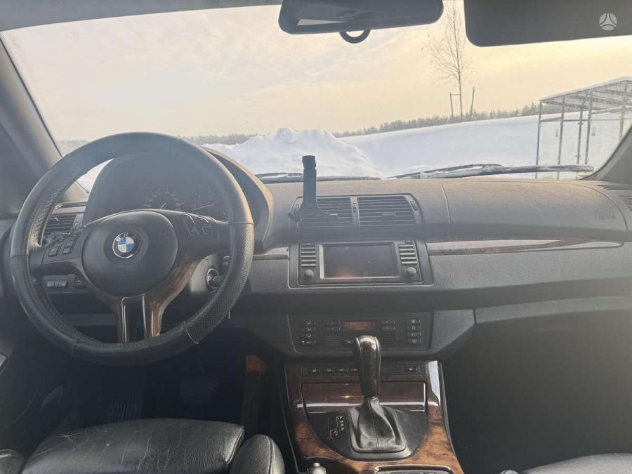 Pelēks BMW X5 2003 Viļņa, ar dzinēja tilpumu 2.93 L un nobraukumu 315 tūkst. km par 3600 €, foto 6 vietnē AUTOMOTO.COM.LV