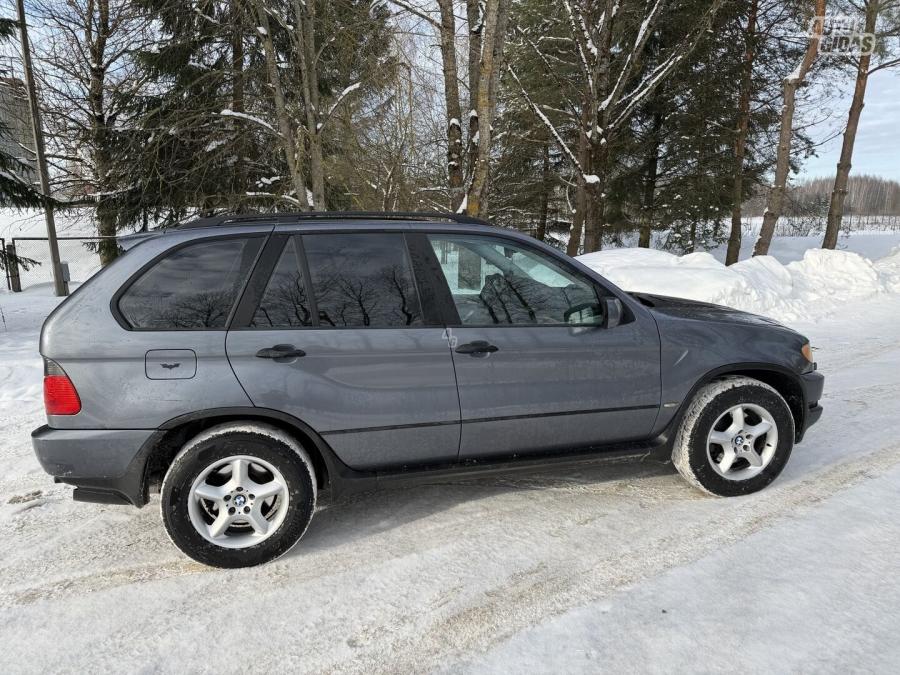 Pelēks BMW X5 2003 Viļņa, ar dzinēja tilpumu 3.00 L un nobraukumu 286 tūkst. km par 3100 €, foto 2 vietnē AUTOMOTO.COM.LV