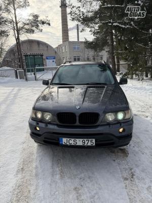 Pelēks BMW X5 2003 Viļņa, ar dzinēja tilpumu 3.00 L un nobraukumu 286 tūkst. km par 3100 €, foto 4 vietnē AUTOMOTO.COM.LV