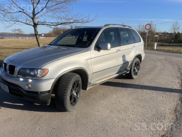 Grey BMW X5 2003 in Aizkraukle, with an engine capacity of 3.00 L and mileage of 340 thousand km for 2700 €, photo 3 on AUTOMOTO.COM.LV