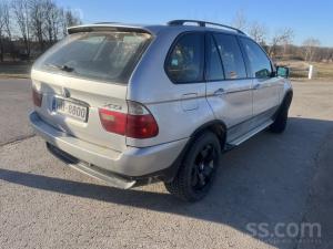 Grey BMW X5 2003 in Aizkraukle, with an engine capacity of 3.00 L and mileage of 340 thousand km for 2700 €, photo 6 on AUTOMOTO.COM.LV