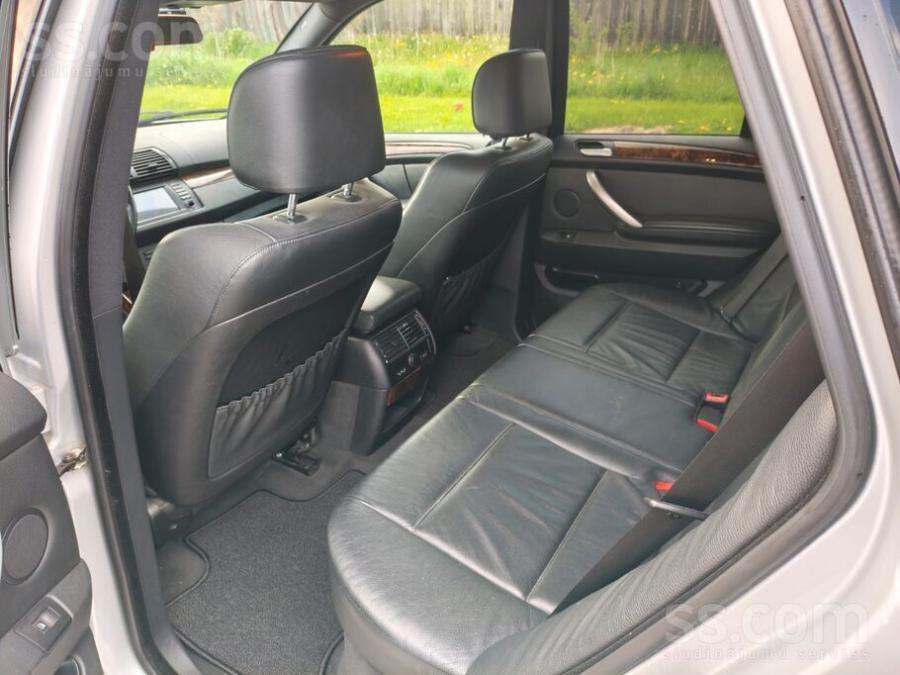 Grey BMW X5 2003 in Daugavpils, with an engine capacity of 3.00 L and mileage of 352 thousand km for 3400 €, photo 9 on AUTOMOTO.COM.LV
