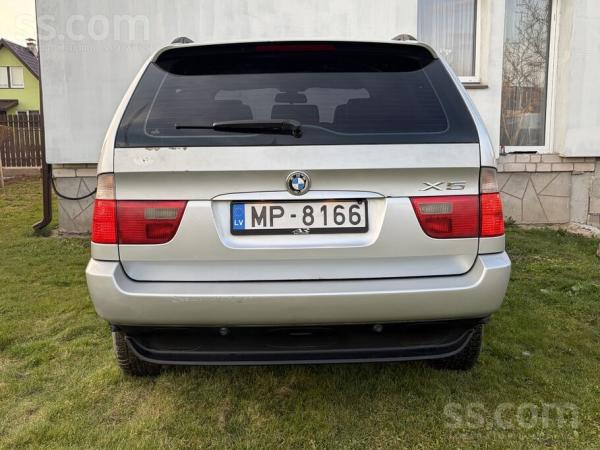 Grey BMW X5 2003 in Riga, with an engine capacity of 3.00 L and mileage of 299 thousand km for 3150 €, photo 4 on AUTOMOTO.COM.LV