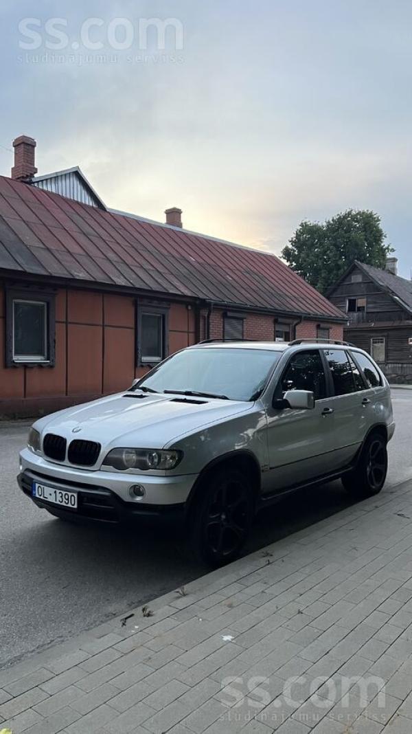 Pelēks BMW X5 2003 Daugavpils, ar dzinēja tilpumu 3.00 L un nobraukumu 416 tūkst. km par 3000 €, foto 4 vietnē AUTOMOTO.COM.LV