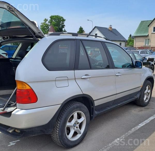 Pelēks BMW X5 2003 Rīga, ar dzinēja tilpumu 3.00 L un nobraukumu 214 tūkst. km par 2800 €, foto 1 vietnē AUTOMOTO.COM.LV
