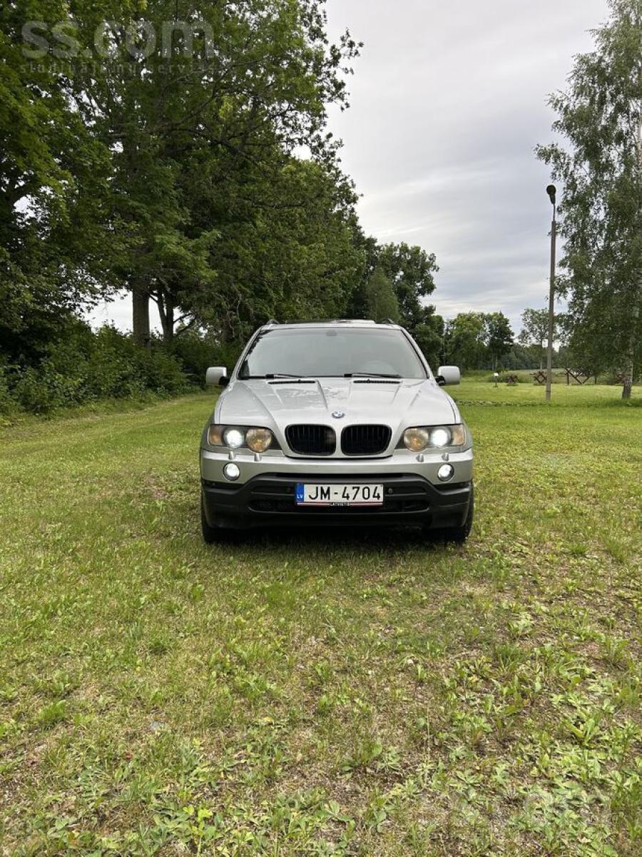 Grey BMW X5 2003 in Madona, with an engine capacity of 3.00 L and mileage of 407 thousand km for 2500 €, photo 4 on AUTOMOTO.COM.LV