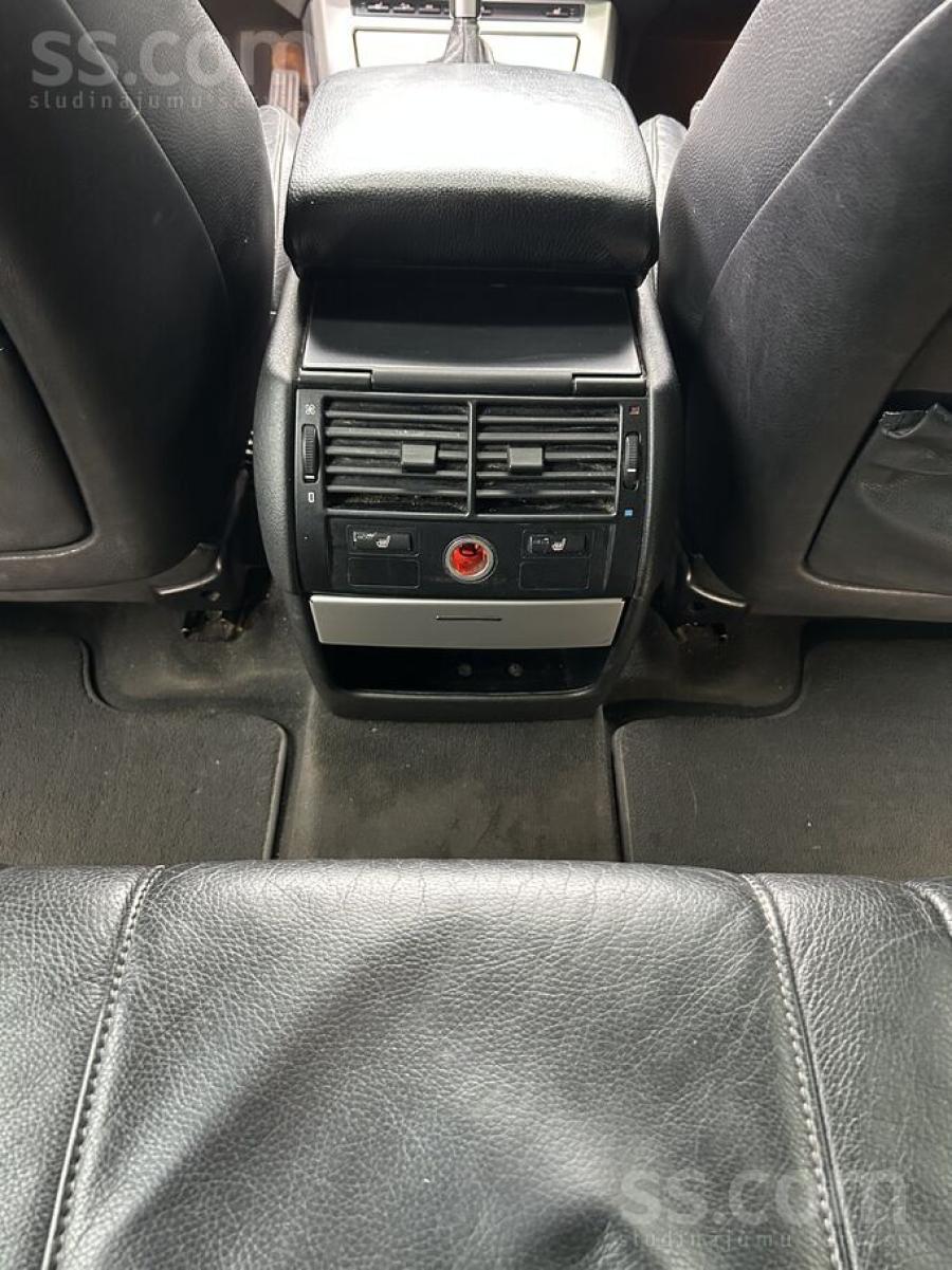 Grey BMW X5 2003 in Madona, with an engine capacity of 3.00 L and mileage of 407 thousand km for 2500 €, photo 12 on AUTOMOTO.COM.LV