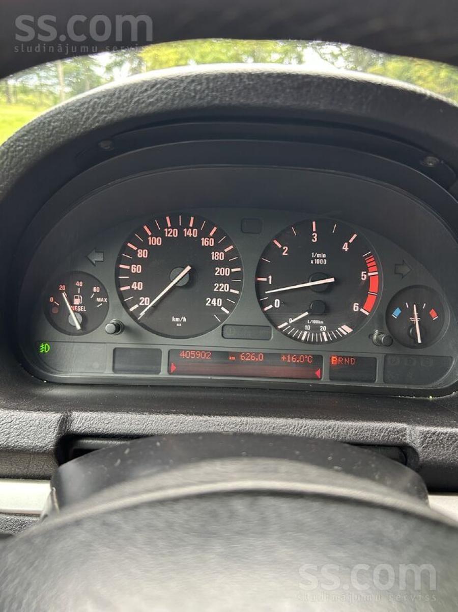 Grey BMW X5 2003 in Madona, with an engine capacity of 3.00 L and mileage of 407 thousand km for 2500 €, photo 13 on AUTOMOTO.COM.LV