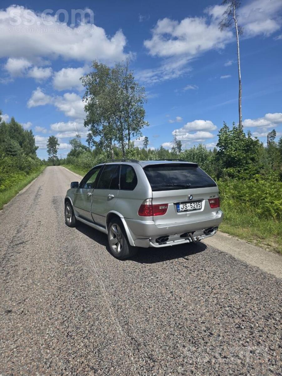 Grey BMW X5 2003 in Riga, with an engine capacity of 3.00 L and mileage of 300 thousand km for 4000 €, photo 4 on AUTOMOTO.COM.LV
