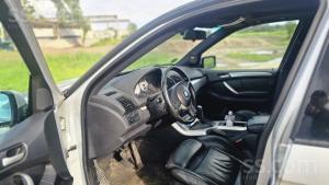 Pelēks BMW X5 2003 Jelgava, ar dzinēja tilpumu 4.60 L un nobraukumu 191 tūkst. km par 6500 €, foto 11 vietnē AUTOMOTO.COM.LV