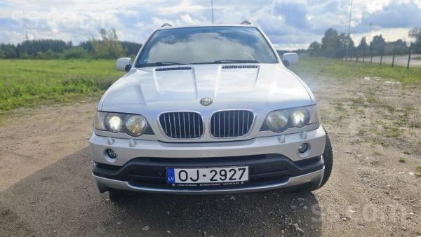 BMW X5 2003 in Jelgava on AUTOMOTO.COM.LV Grey BMW X5 2003 in Jelgava, with an engine capacity of 4.60 L and mileage of 191 thousand km for 6500 €, photo 1 on AUTOMOTO.COM.LV