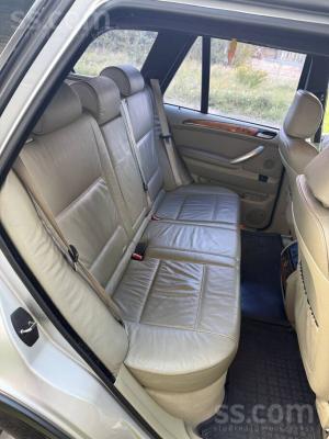 Pelēks BMW X5 2003 Rīga, ar dzinēja tilpumu 4.40 L un nobraukumu 370 tūkst. km par 4300 €, foto 3 vietnē AUTOMOTO.COM.LV