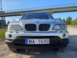Pelēks BMW X5 2003 Rīga, ar dzinēja tilpumu 4.40 L un nobraukumu 370 tūkst. km par 4300 €, foto 7 vietnē AUTOMOTO.COM.LV