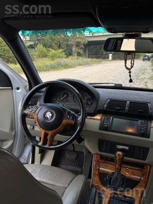 Pelēks BMW X5 2003 Rīga, ar dzinēja tilpumu 4.40 L un nobraukumu 370 tūkst. km par 4300 €, foto 8 vietnē AUTOMOTO.COM.LV
