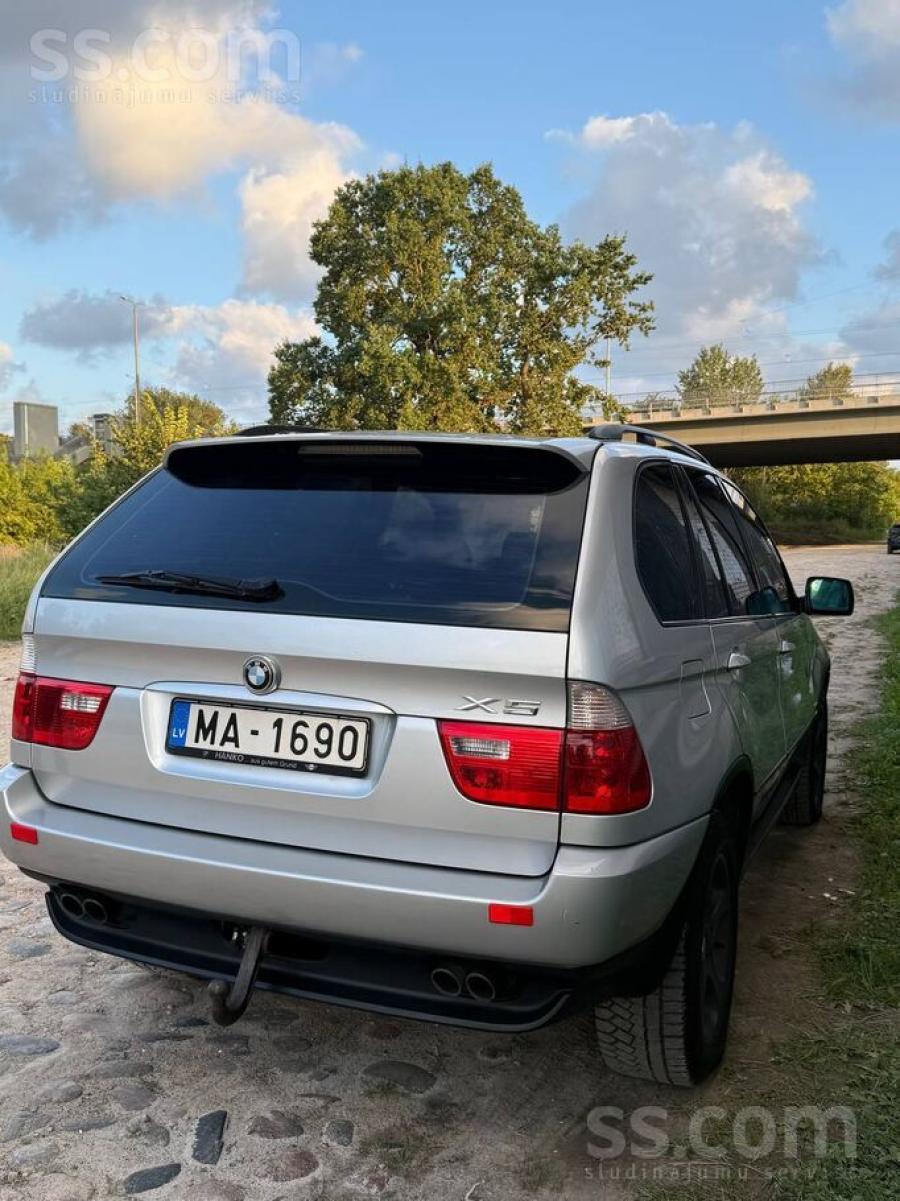 Pelēks BMW X5 2003 Rīga, ar dzinēja tilpumu 4.40 L un nobraukumu 370 tūkst. km par 4300 €, foto 9 vietnē AUTOMOTO.COM.LV