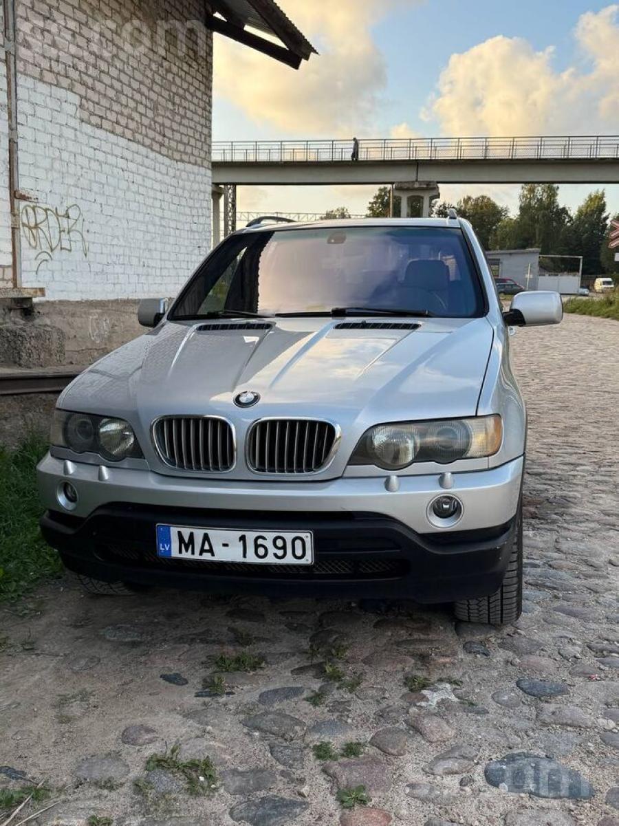 Pelēks BMW X5 2003 Rīga, ar dzinēja tilpumu 4.40 L un nobraukumu 370 tūkst. km par 4300 €, foto 13 vietnē AUTOMOTO.COM.LV