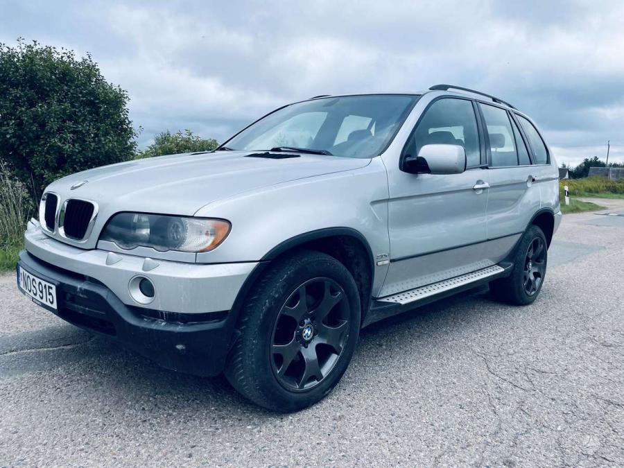 Pelēks BMW X5 2003 Viļņa, ar dzinēja tilpumu 2.93 L un nobraukumu 432 tūkst. km par 1600 €, foto 1 vietnē AUTOMOTO.COM.LV