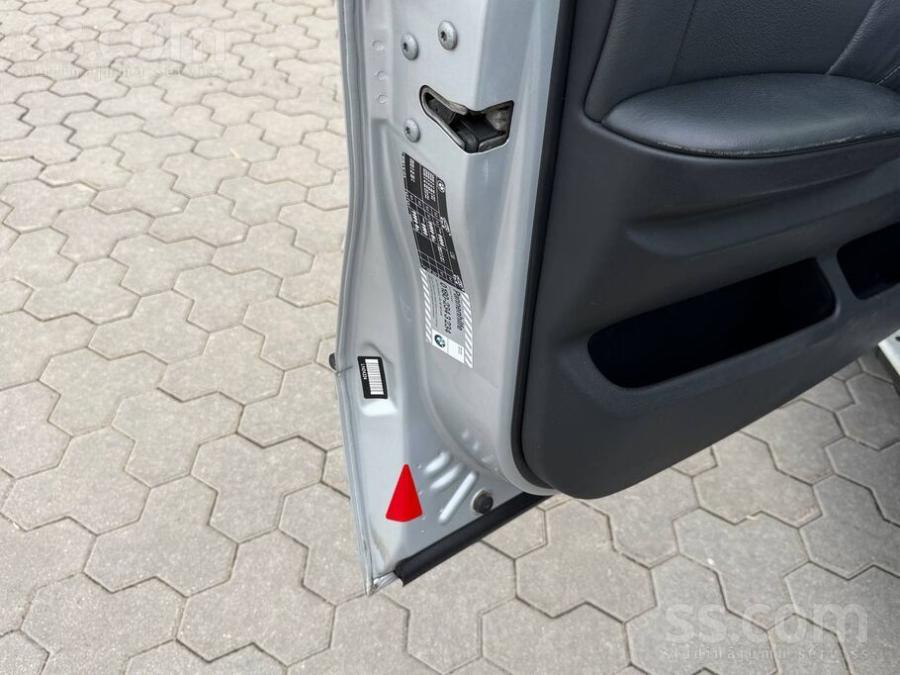 Pelēks BMW X5 2003 Rīga, ar dzinēja tilpumu 3.00 L un nobraukumu 0 tūkst. km par 5750 €, foto 28 vietnē AUTOMOTO.COM.LV