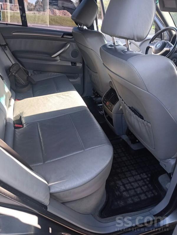 BMW X5 2003 Ludza vietnÄ PelÄks BMW X5 2003 Ludza, ar dzinÄja tilpumu 3.00 L un nobraukumu 327 tÅ«kst. km par 1900 ā¬, foto 10 vietnÄ AUTOMOTO.COM.LV