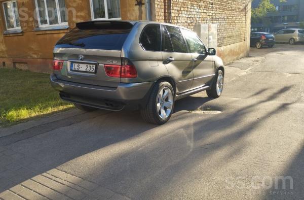 Pelēks BMW X5 2004 Rīga, ar dzinēja tilpumu 3.00 L un nobraukumu 349 tūkst. km par 6200 €, foto 2 vietnē AUTOMOTO.COM.LV