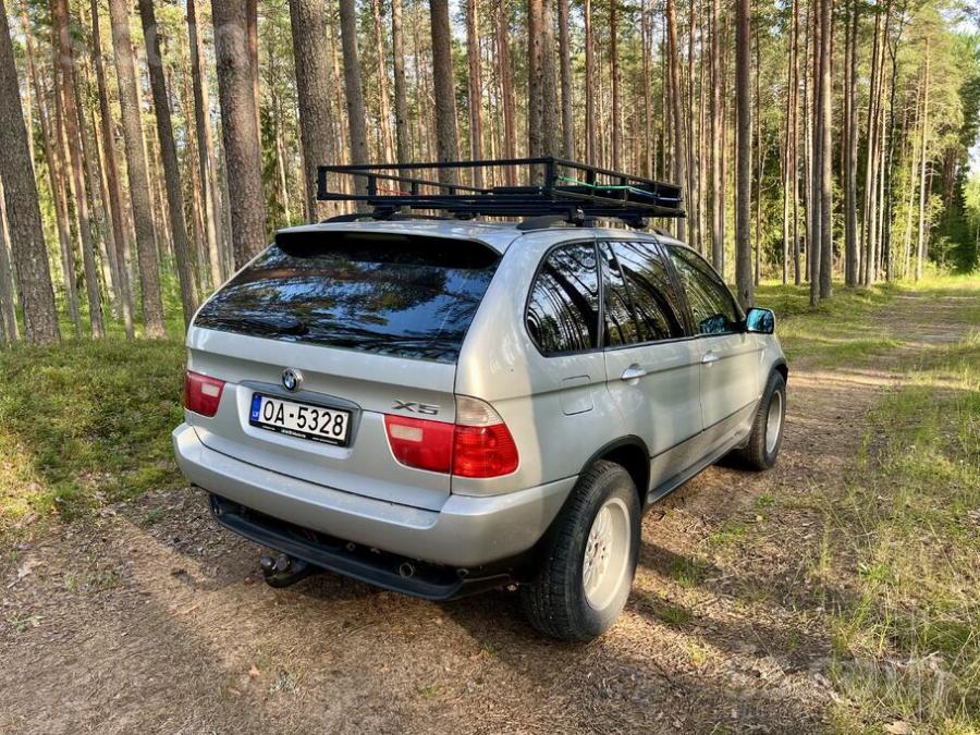 Grey BMW X5 2004 in Valmiera, with an engine capacity of 3.00 L and mileage of 389 thousand km for 4900 €, photo 3 on AUTOMOTO.COM.LV