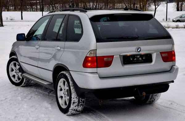 Grey BMW X5 2004 in Alytus, with an engine capacity of 2.93 L and mileage of 276 thousand km for 3950 €, photo 4 on AUTOMOTO.COM.LV