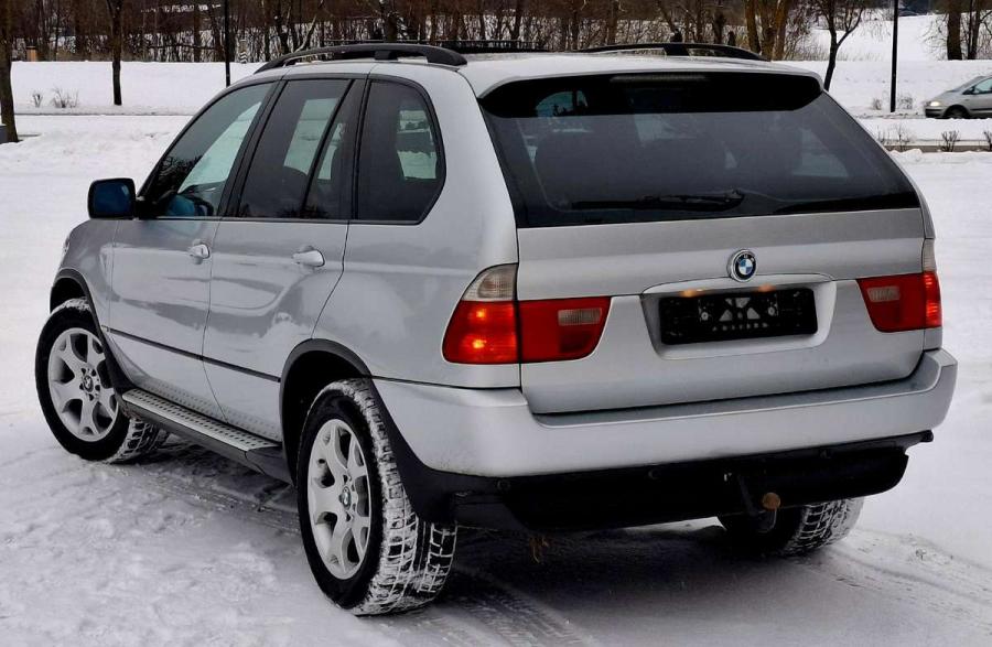 Grey BMW X5 2004 in Alytus, with an engine capacity of 2.93 L and mileage of 276 thousand km for 3950 €, photo 4 on AUTOMOTO.COM.LV