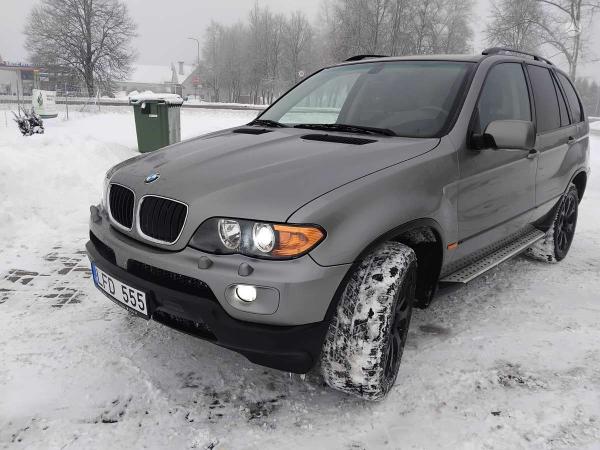 Grey BMW X5 2004 in Sirvintos, with an engine capacity of 2.99 L and mileage of 196 thousand km for 5000 €, photo 1 on AUTOMOTO.COM.LV