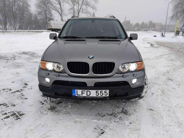 Grey BMW X5 2004 in Sirvintos, with an engine capacity of 2.99 L and mileage of 196 thousand km for 5000 €, photo 4 on AUTOMOTO.COM.LV