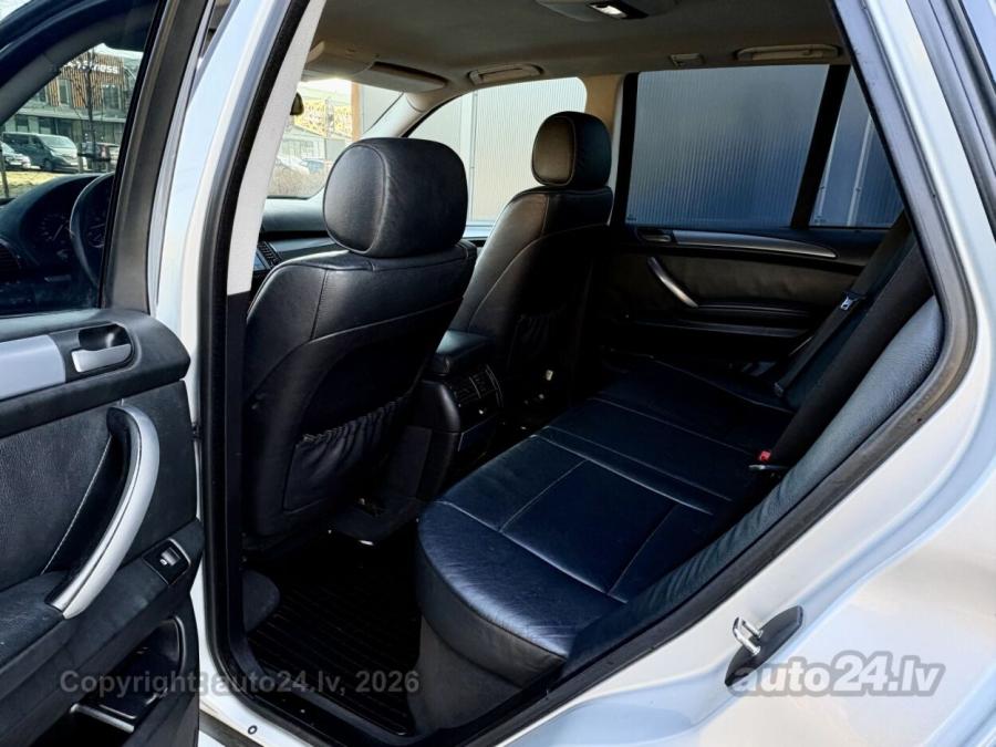 Pelēks BMW X5 2004 Tallina, ar dzinēja tilpumu 3.00 L un nobraukumu 301 tūkst. km par 5499 €, foto 15 vietnē AUTOMOTO.COM.LV