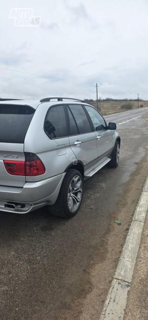 Grey BMW X5 2004 in Jonava, with an engine capacity of 3.00 L and mileage of 317 thousand km for 4500 €, photo 4 on AUTOMOTO.COM.LV