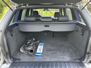 Pelēks BMW X5 2004 Viļņa, ar dzinēja tilpumu 3.00 L un nobraukumu 411 tūkst. km par 4200 €, foto 5 vietnē AUTOMOTO.COM.LV