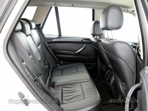 Grey BMW X5 2004 in Tallinn, with an engine capacity of 3.00 L and mileage of 427 thousand km for 2999 €, photo 7 on AUTOMOTO.COM.LV