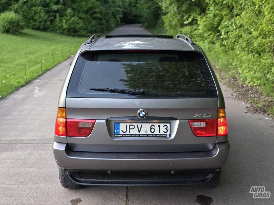 Pelēks BMW X5 2004 Viļņa, ar dzinēja tilpumu 3.00 L un nobraukumu 393 tūkst. km par 3100 €, foto 7 vietnē AUTOMOTO.COM.LV