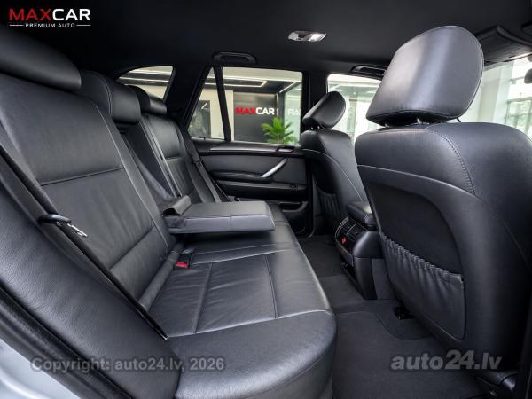 Grey BMW X5 2004 in Tallinn, with an engine capacity of 3.00 L and mileage of 261 thousand km for 4399 €, photo 9 on AUTOMOTO.COM.LV