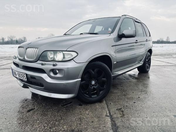 Grey BMW X5 2004 in Riga, with an engine capacity of 3.00 L and mileage of 298 thousand km for 5300 €, photo 1 on AUTOMOTO.COM.LV