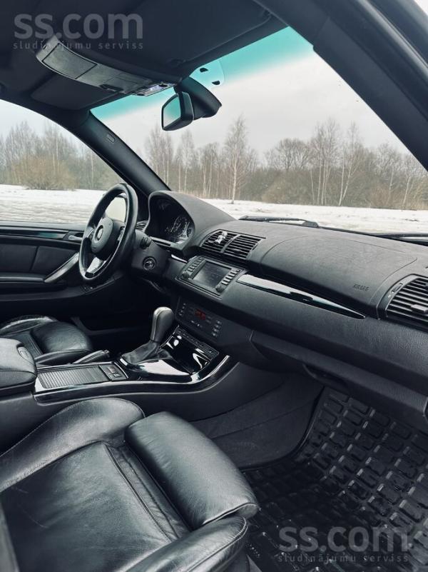 Grey BMW X5 2004 in Riga, with an engine capacity of 3.00 L and mileage of 298 thousand km for 5300 €, photo 7 on AUTOMOTO.COM.LV