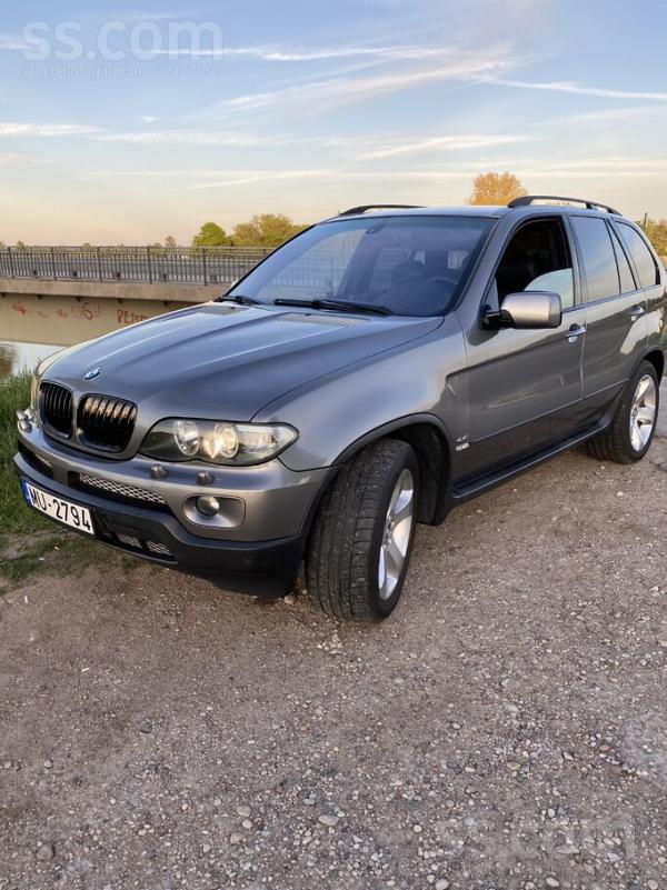 Pelēks BMW X5 2004 Liepāja, ar dzinēja tilpumu 4.40 L un nobraukumu 234 tūkst. km par 5200 €, foto 1 vietnē AUTOMOTO.COM.LV