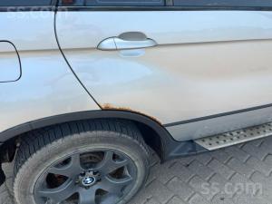 Pelēks BMW X5 2004 Alūksne, ar dzinēja tilpumu 3.00 L un nobraukumu 378 tūkst. km par 4500 €, foto 4 vietnē AUTOMOTO.COM.LV